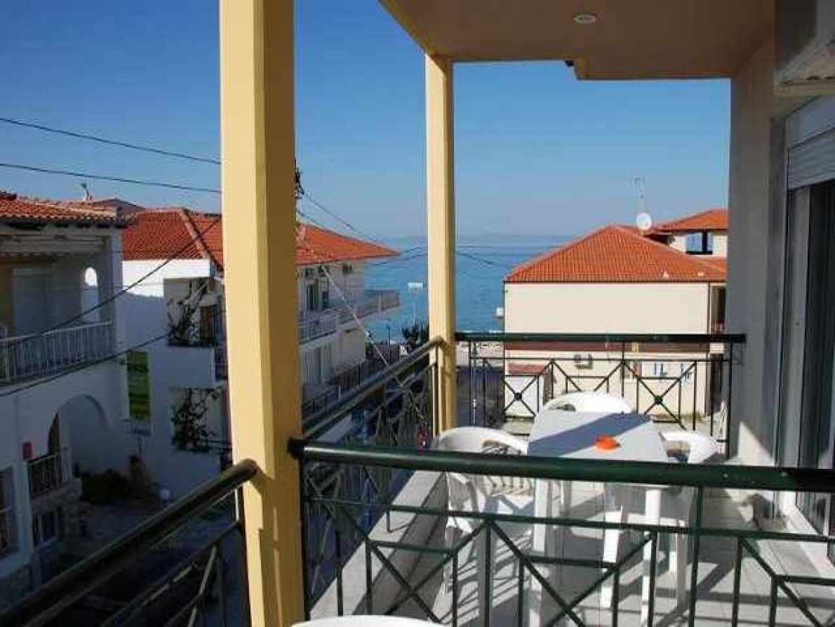 Vila Kostas, Polihrono - Amos Travel